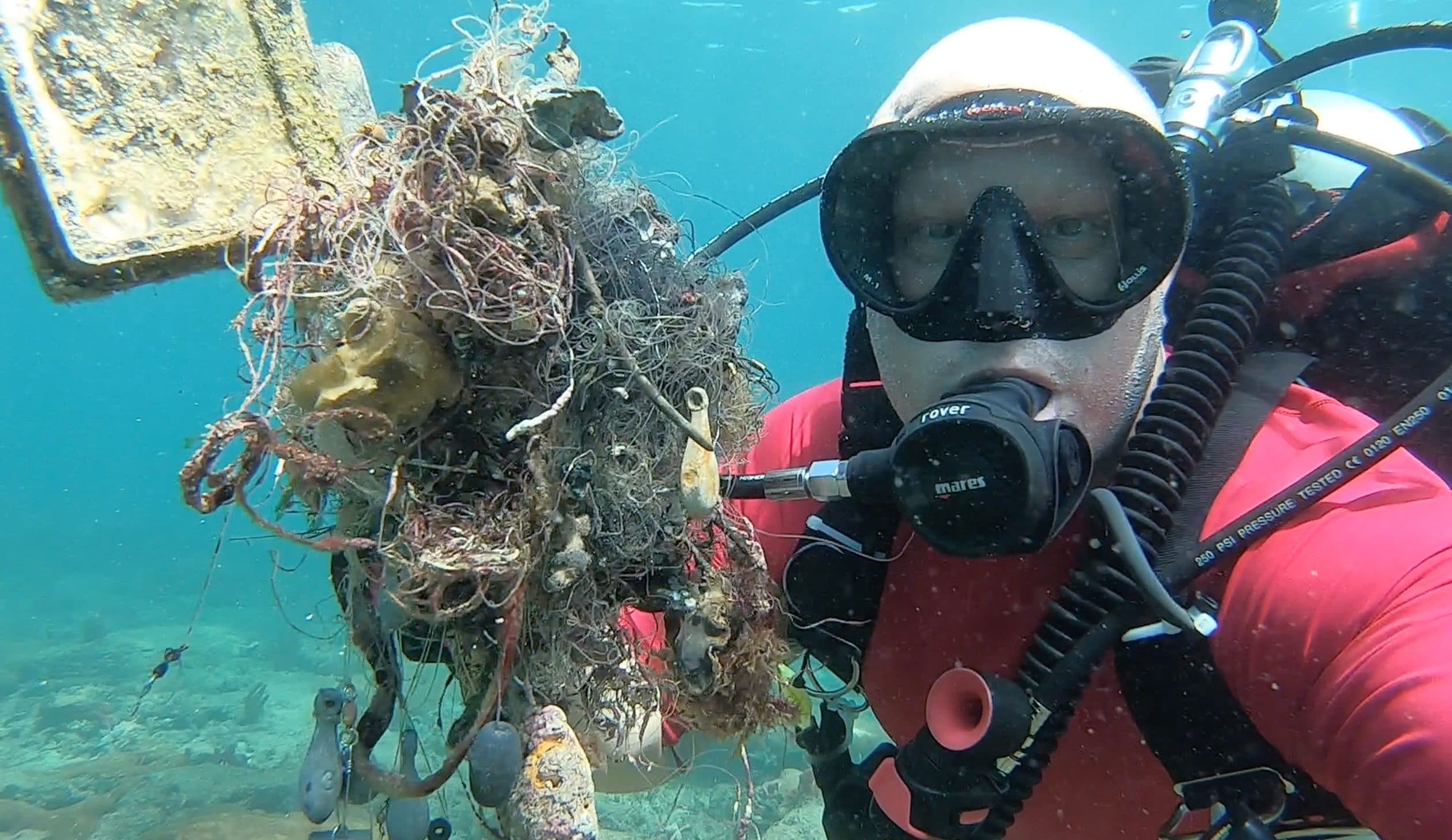 Randy, il pilota d'aerei che trascorre il tempo libero ripulendo l ...