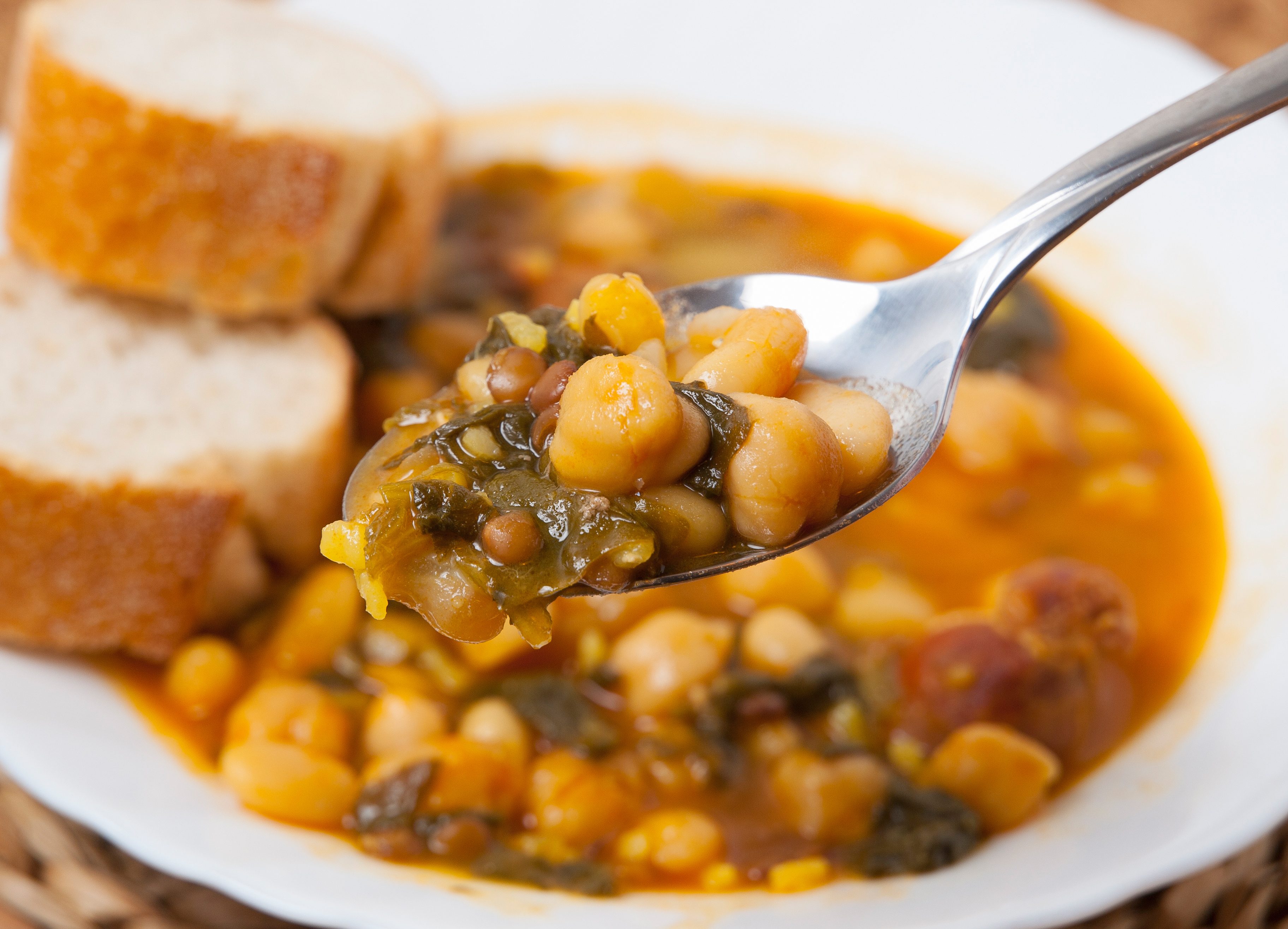 Ceci: proprietà, calorie e controindicazioni | Ohga!