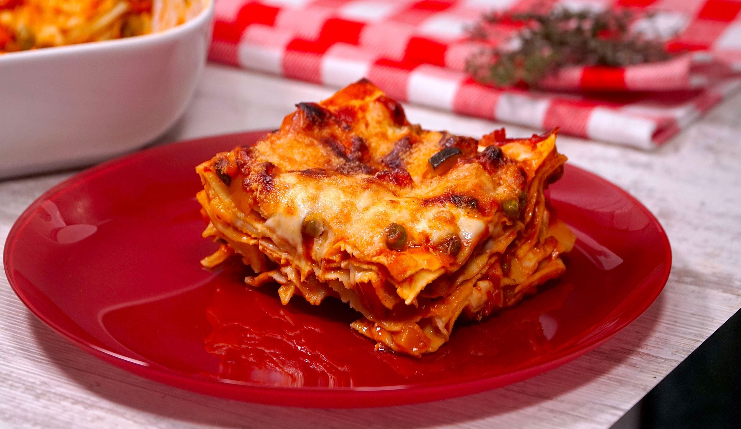 Lasagna al ragù senza carne: il primo piatto vegetariano che vi farà ...