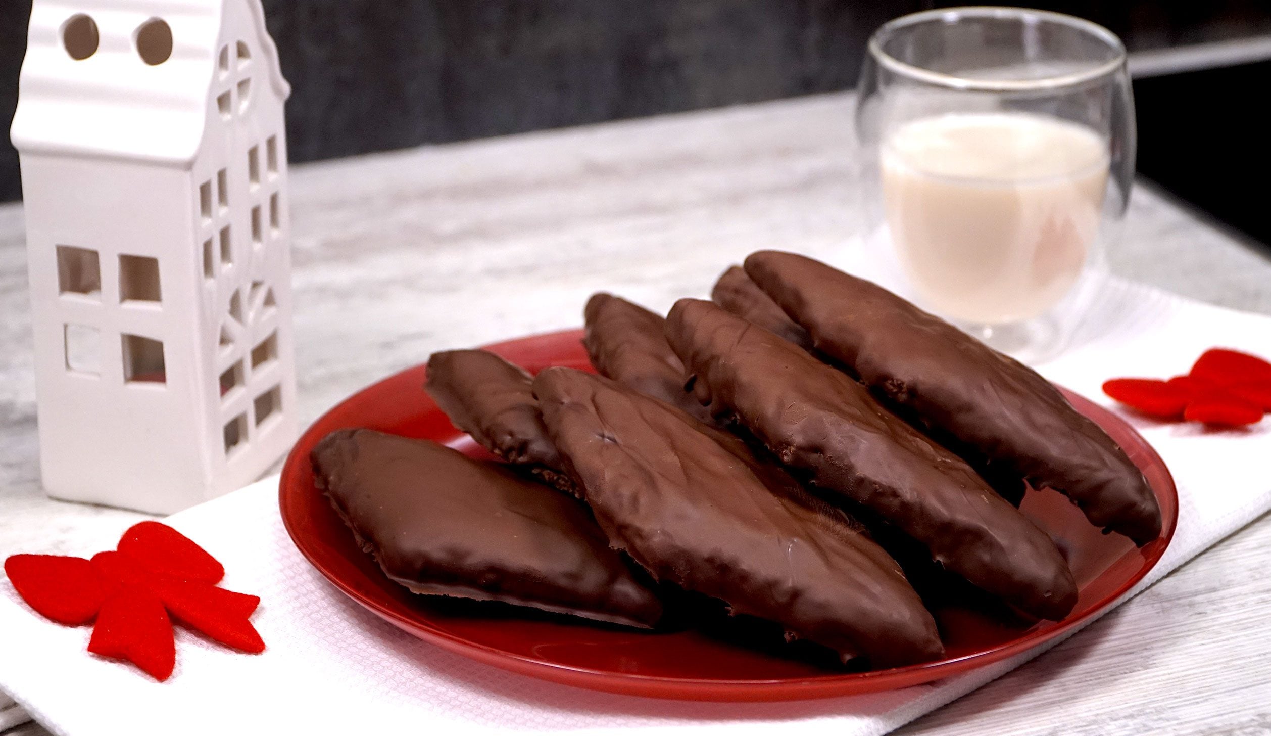 Mustaccioli senza uova: la ricetta di Natale per i biscotti napoletani ...