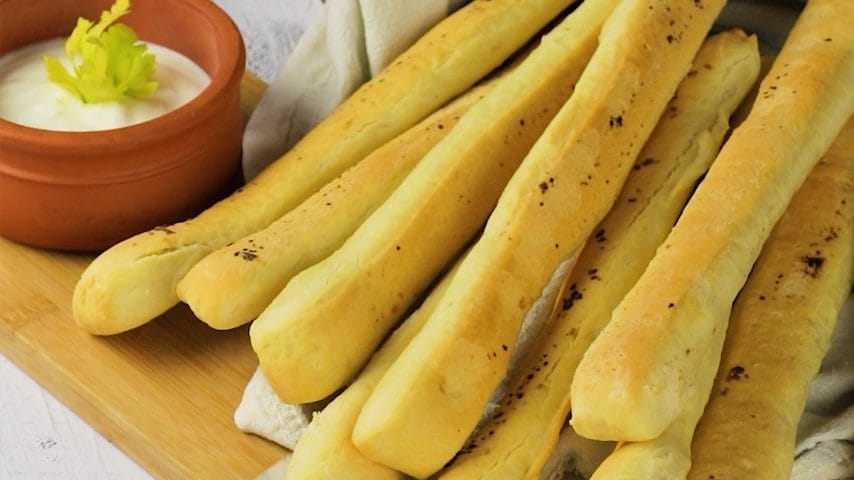 Come preparare i grissini fatti in casa | Ohga!