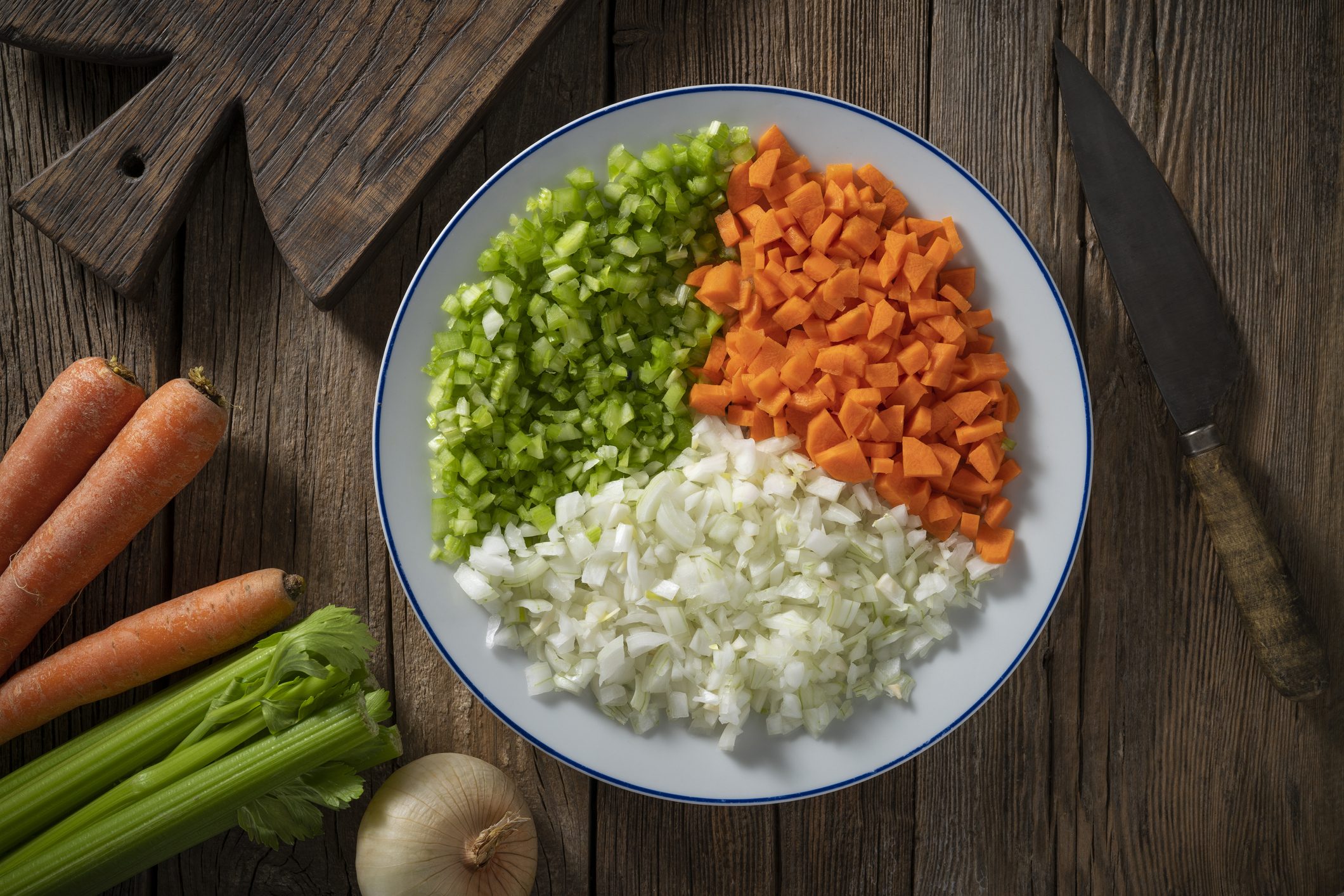 Gli errori comuni quando prepariamo il soffritto e come evitarli | Ohga!