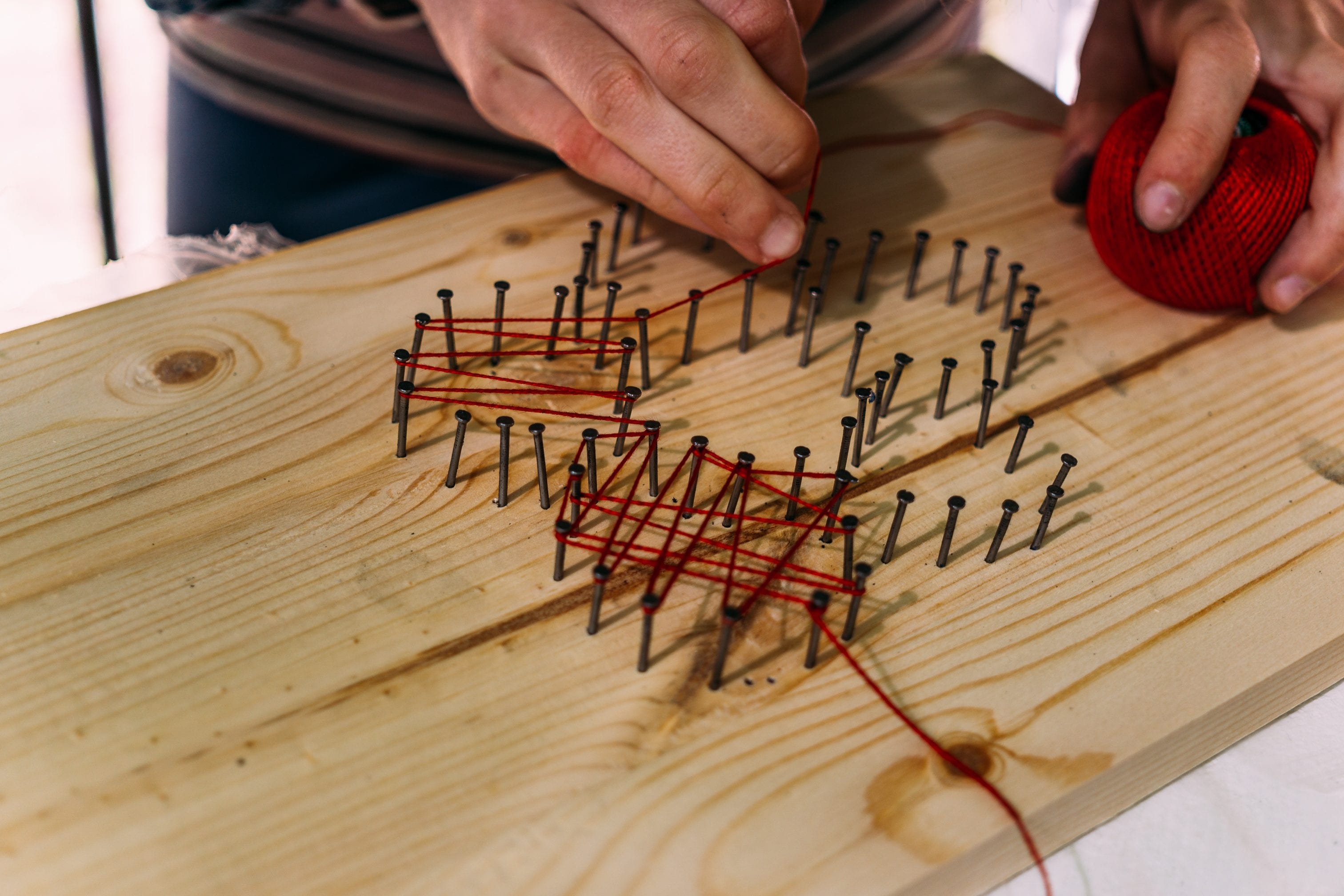 Cos'è la string art | Ohga!