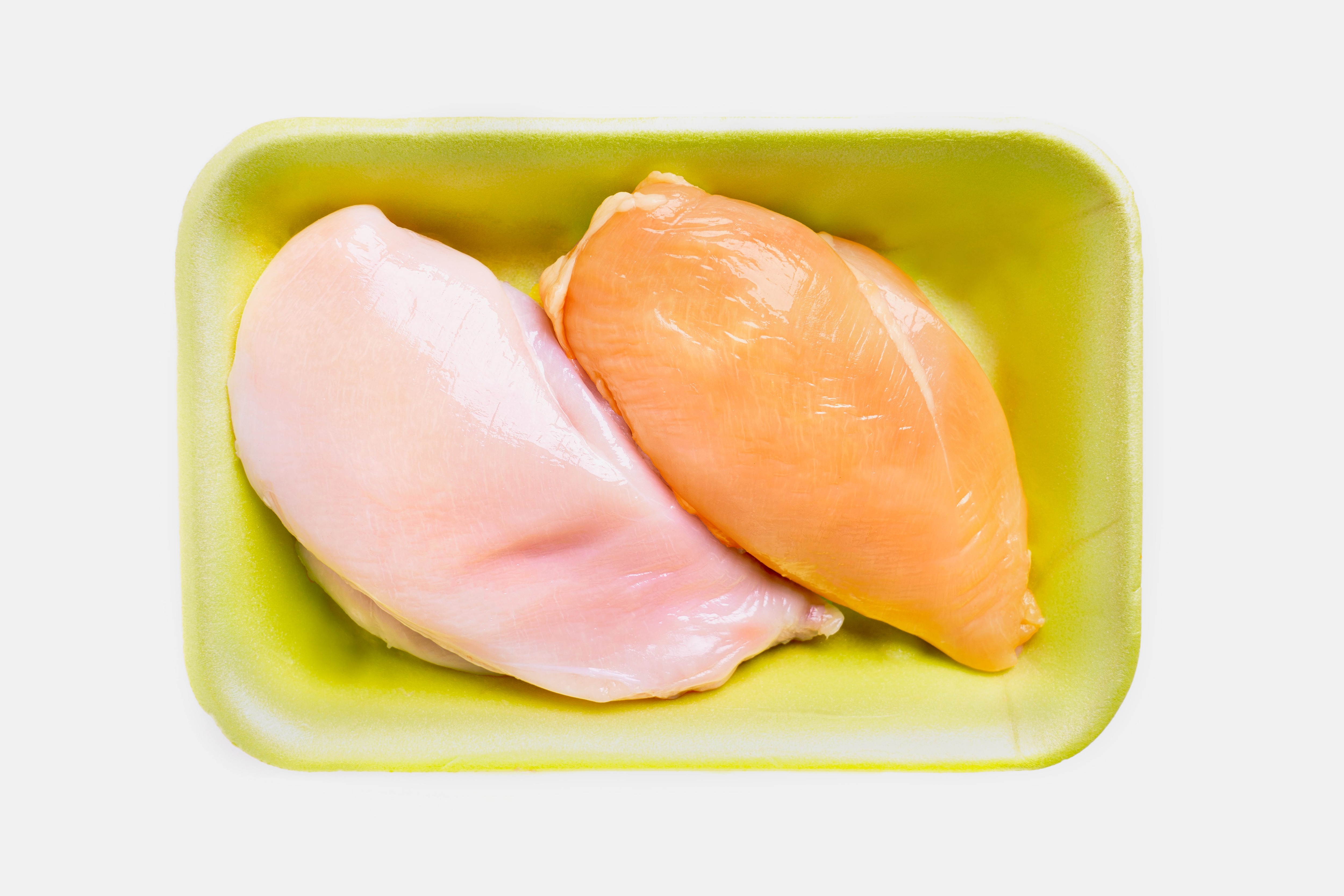 Qual è la differenza tra il pollo giallo e il pollo bianco: una guida ...