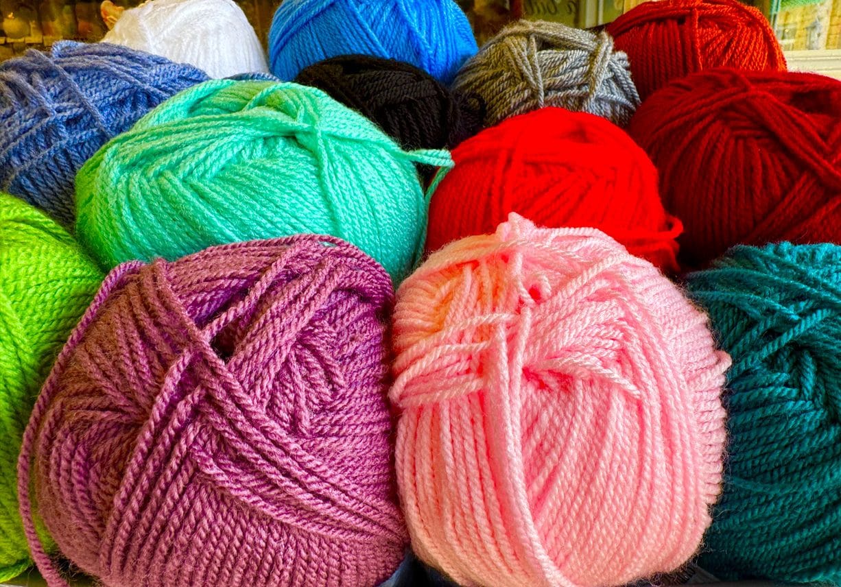 Cosa fare con i vecchi gomitoli di lana: 7 idee per usarli in modo creativo